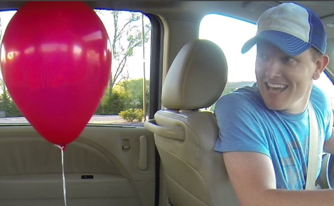 Un ballon, un van et de la physique – La boite verte